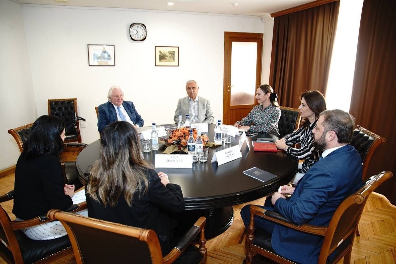 ՀՀ էկոնոմիկայի նախարար Գևորգ Պապոյանն ընդունել է World Travel Awards-ի ...